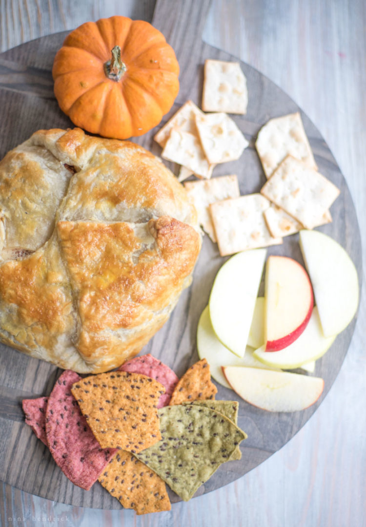 Pumpkin Walnut Baked Brie | A Quick & Easy Fall Appetizer