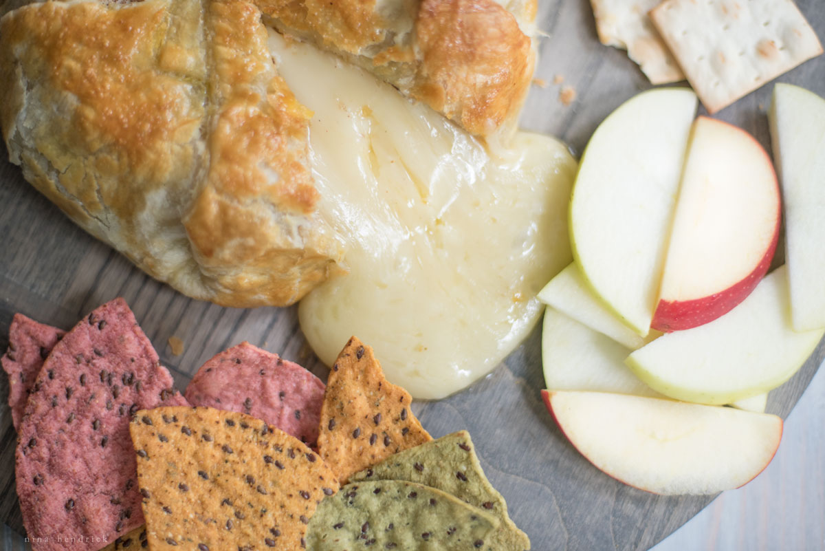 Pumpkin Walnut Baked Brie | A Quick & Easy Fall Appetizer