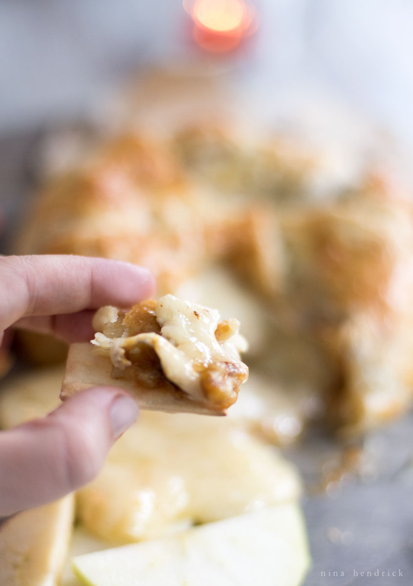 Pumpkin Walnut Baked Brie | A Quick & Easy Fall Appetizer